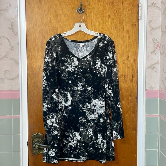 LuLaRoe | Tops | Lularoe Noir Elizabeth Shirt | Poshmark